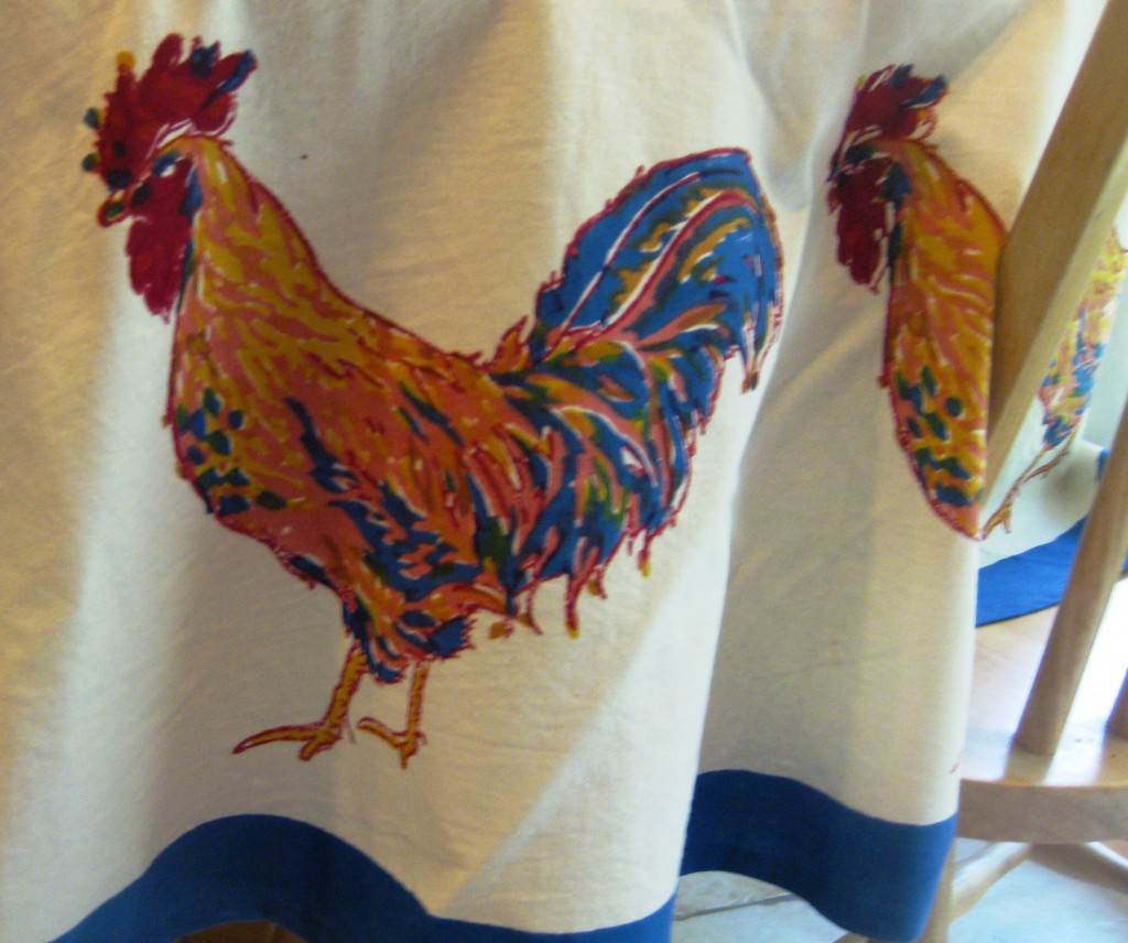 » Ode to the Rooster Red Door Table Decor