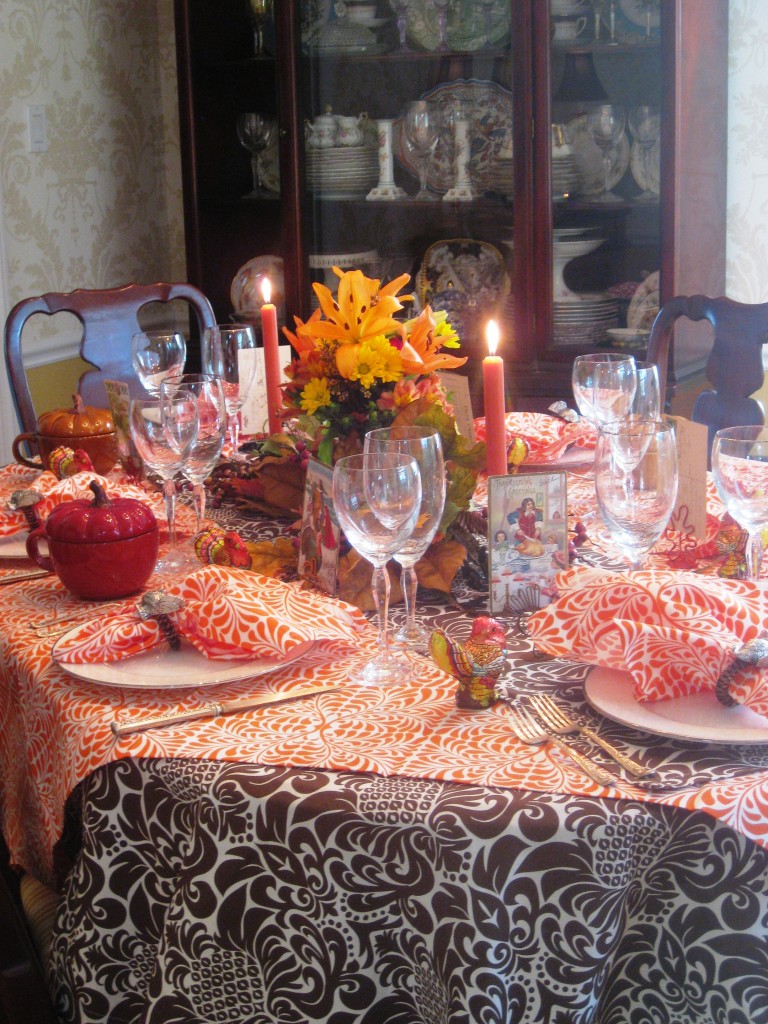 » Festive Harvest Table Red Door Table Decor